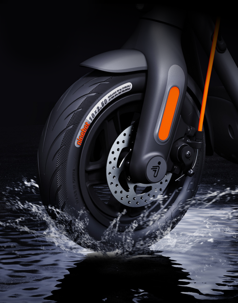 Segway eKickScooter F2 Pro , Enhanced Power and Extended Range