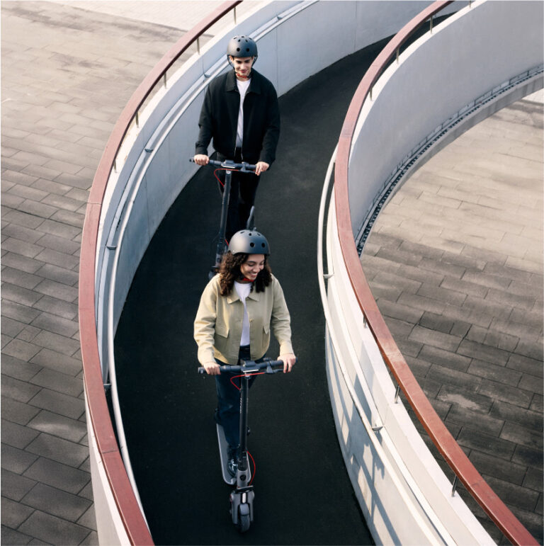 Segway eKickScooter F3 , Reliable Commute, Stylish Design