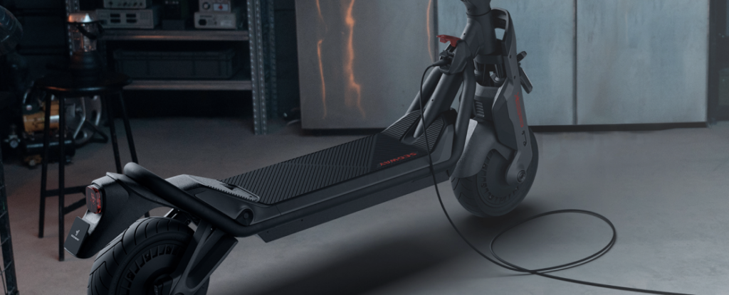 Segway SuperScooter GT3 , High-End Urban Mobility Solution